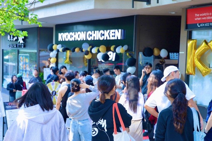Kyochon Chicken opens first store in Vancouver - Open Korea